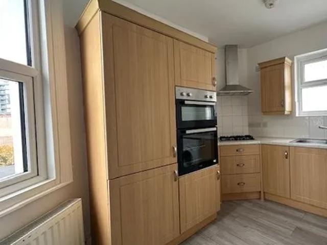 Queen Anne Avenue, London, BR2 0YG, United Kingdom | 2 bed apartment for rent #167653809 | Rentberry