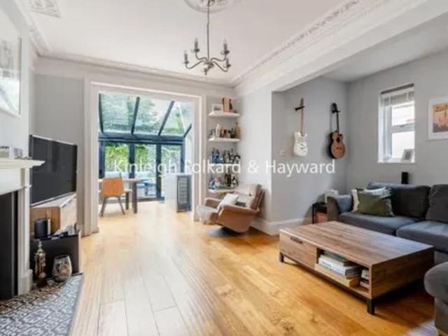 Queen Anne Avenue, London, BR2 0SA, United Kingdom | 2 bed apartment for rent #139545746 | Rentberry