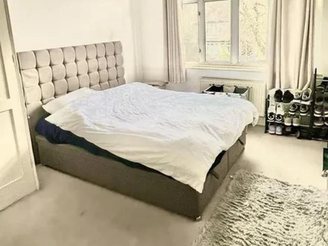 Queen Anne Avenue, London, BR2 0SE, United Kingdom | 1 bed duplex for rent #137304826 | Rentberry