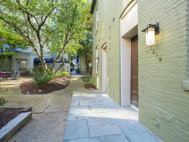 Queen Anne Belvedere 2 Bedroom Apartment for Rent at 1214 N Charles St, Baltimore, MD 21201 Mid Town Belvedere