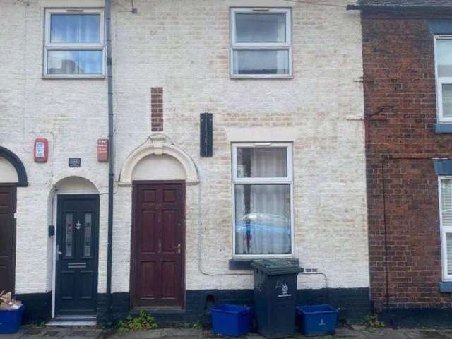 Queen Anne Street, Stoke On Trent ST4, 4 bed terraced house to rent, £1,100 pcm | PrimeLocation