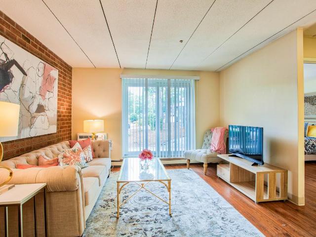 Queen Anne's Gate 2 Bedroom Apartment for Rent at 100 Queen Anne Dr, Weymouth, MA 02189