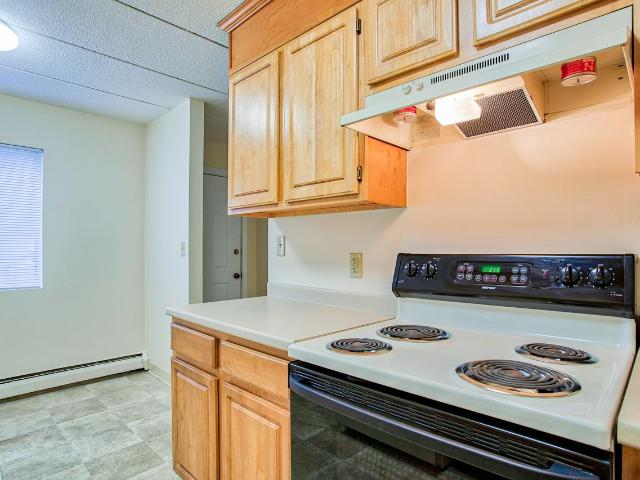 Queen Anne's Gate 3 Bedroom Apartment for Rent at 100 Queen Anne Dr, Weymouth, MA 02189