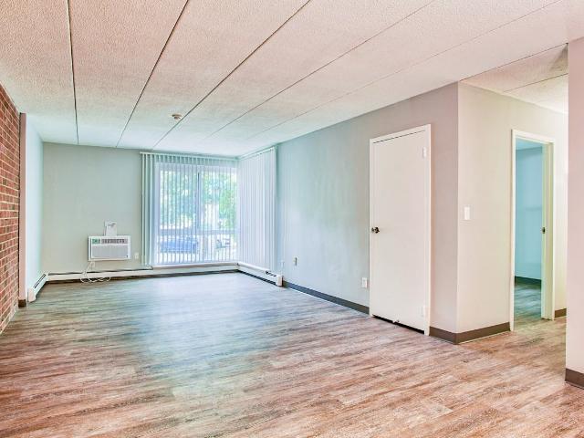 Queen Anne's Gate 3 Bedroom Apartment for Rent at 100 Queen Anne Dr, Weymouth, MA 02189