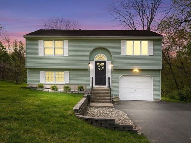 Queen Ave, West Springfield, Home For Sale