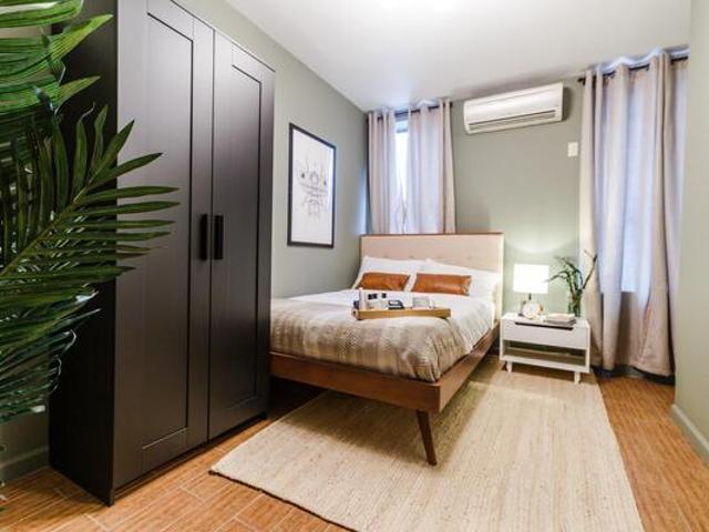 Queen bedroom in 3 bed/1 bath home in Chinatown #268 B