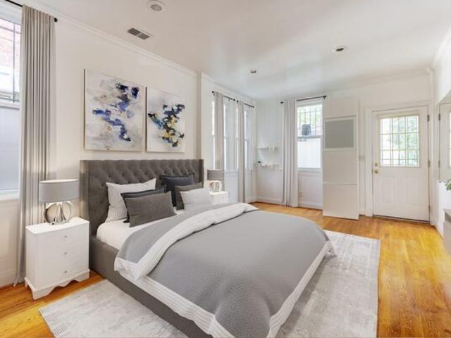 Queen bedroom in 3 bed/1 bath home in Adams Morgan #1480 C