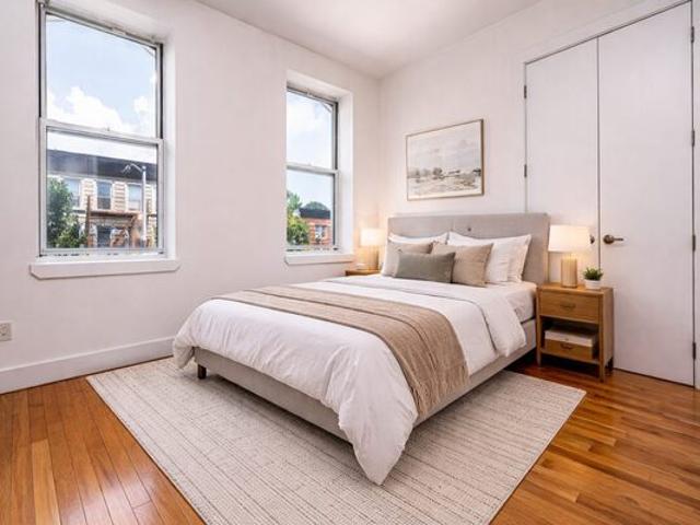 Queen bedroom in 3 bed/1 bath home in Bedford Stuyvesant #1892 C