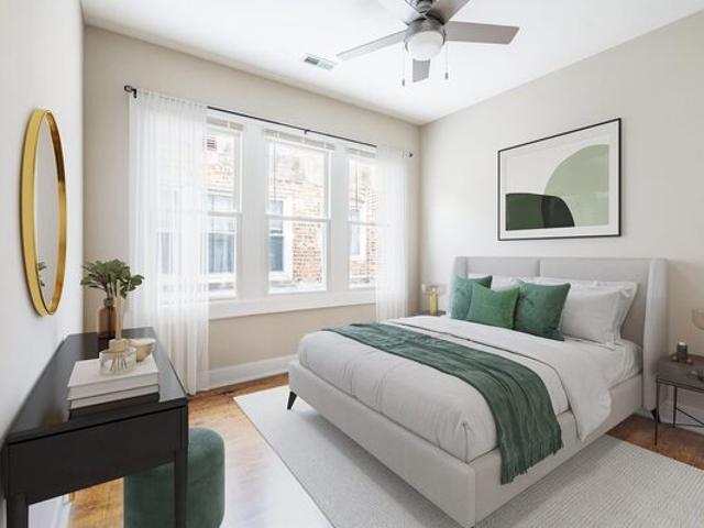Queen bedroom in 3 bed/1 bath home in Logan Square #1607 B