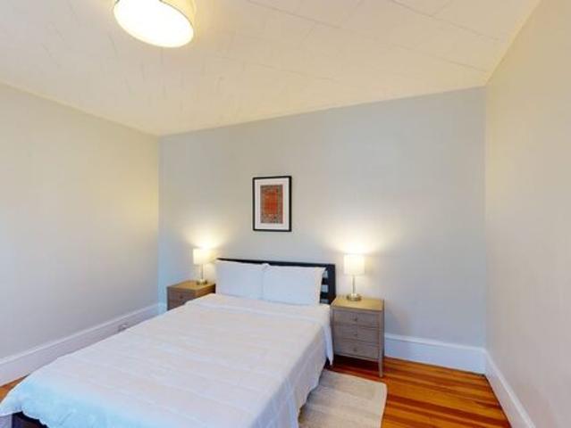 Queen bedroom in 3 bed/1 bath home in Somerville #816 B