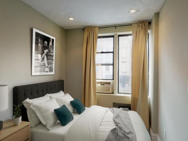 Queen bedroom in 3 bed/2 bath home in East Village #573 A