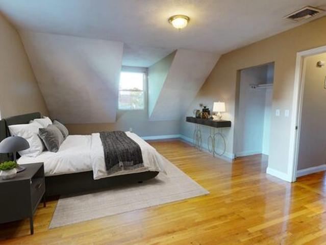 Queen bedroom in 4 bed/1.5 bath home in Allston #1285 B