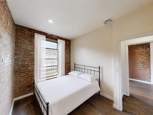 Queen bedroom in 4 bed/1.5 bath home in Central Harlem #1739 B