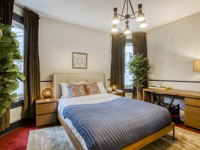 Queen bedroom in 4 bed/2 bath home in Columbia Heights #174 2C