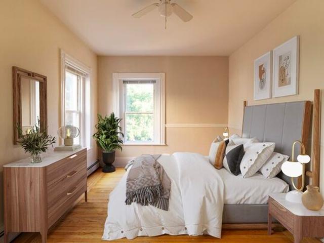 Queen bedroom in 4 bed/2 bath home in Allston #1757 D