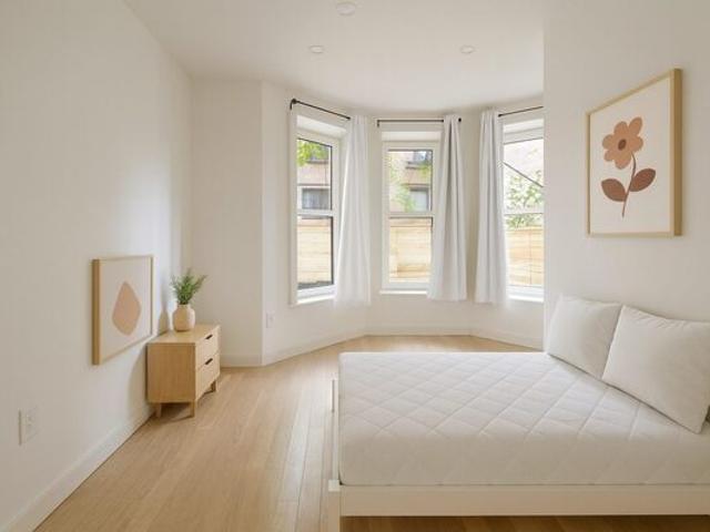 Queen bedroom in 4 bed/2 bath home in Ditmas Park #1898 A