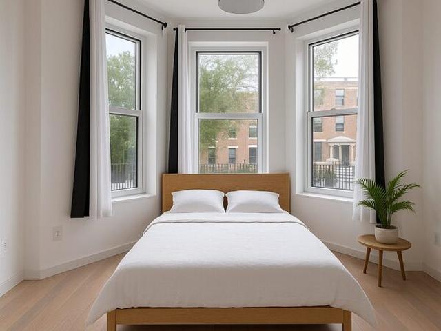 Queen bedroom in 4 bed/2 bath home in Ditmas Park #1899 A