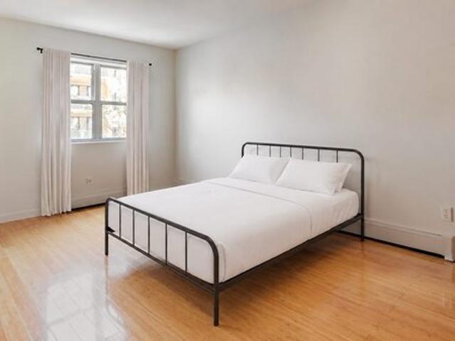 Queen bedroom in 4 bed/2 bath home in Flatbush #1648 D