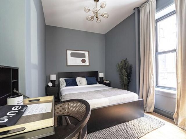 Queen bedroom in 4 bed/2 bath home in Hamilton Heights #260 D