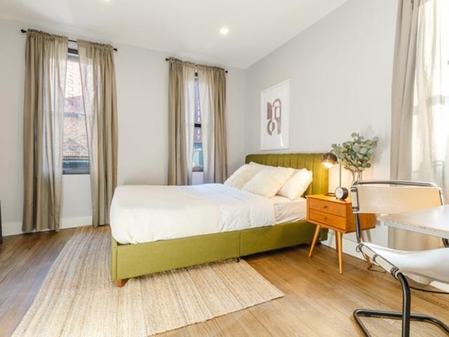 Queen bedroom in 4 bed/2 bath home in Morningside Heights #324 A