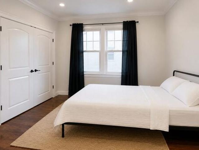 Queen bedroom in 5 bed/1.5 bath home in Brighton #570 A