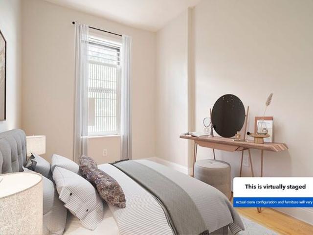 Queen bedroom in 5 bed/1 bath home in Allston #1742 D