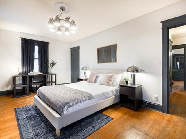 Queen bedroom in 5 bed/2 bath home in Cleveland Park #333 C
