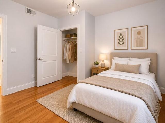 Queen bedroom in 5 bed/2 bath home in Allston #680 C