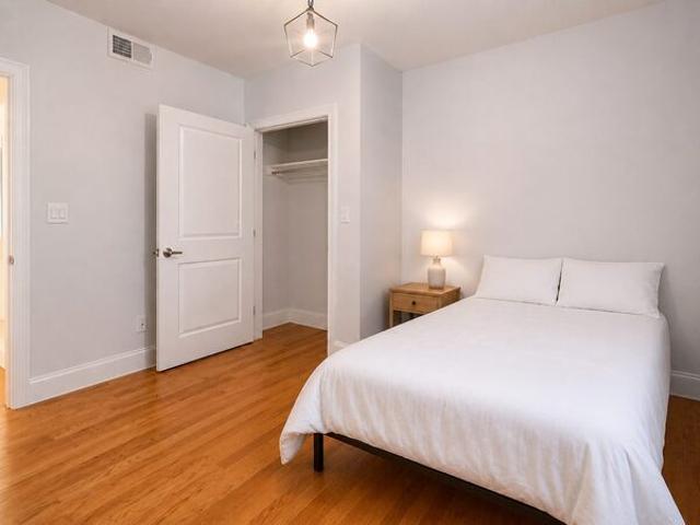Queen bedroom in 5 bed/2 bath home in Allston #680 C