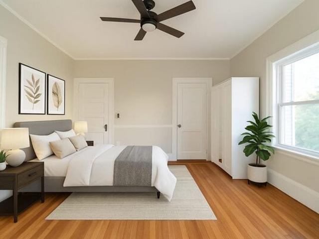 Queen bedroom in 5 bed/2 bath home in Brookline #1801 E