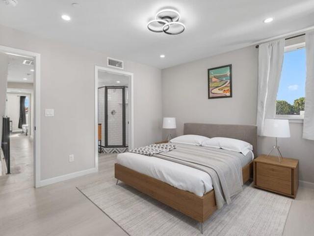 Queen bedroom in 5 bed/5 bath home in Boyle Heights #1828 C