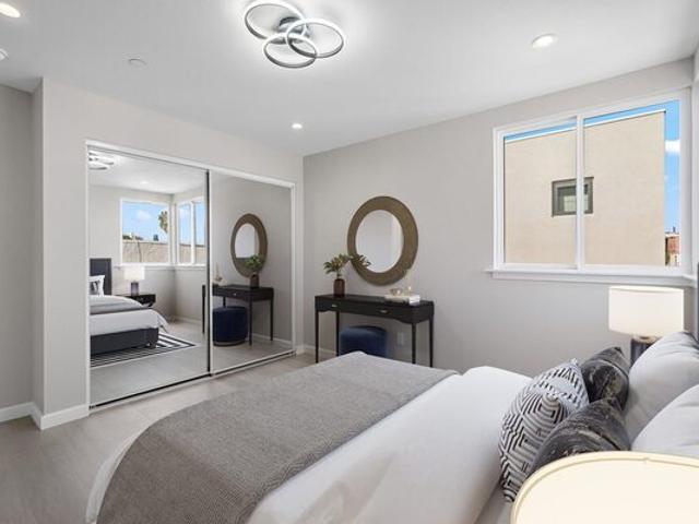 Queen bedroom in 5 bed/5 bath home in Boyle Heights #1829 E