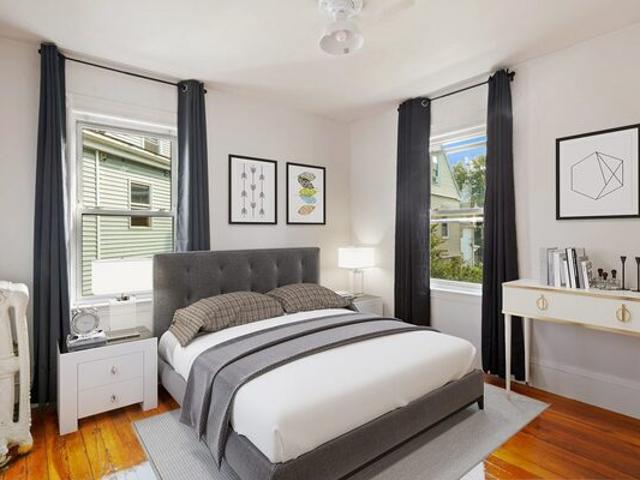 Queen bedroom in 6 bed/2 bath home in Allston #539 A