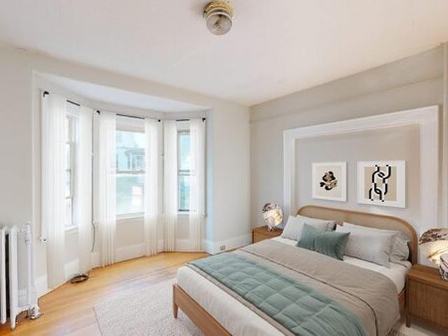 Queen bedroom in 6 bed/2 bath home in Brighton #1233 A