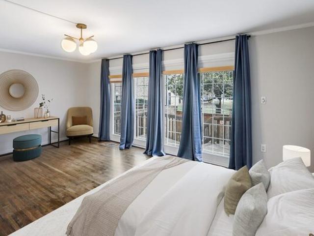Queen bedroom in 7 bed/3.5 bath home in Southwest Waterfront #938 A
