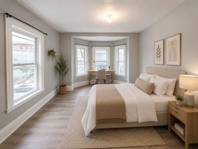Queen bedroom in 7 bed/2 bath home in Allston #1505 C