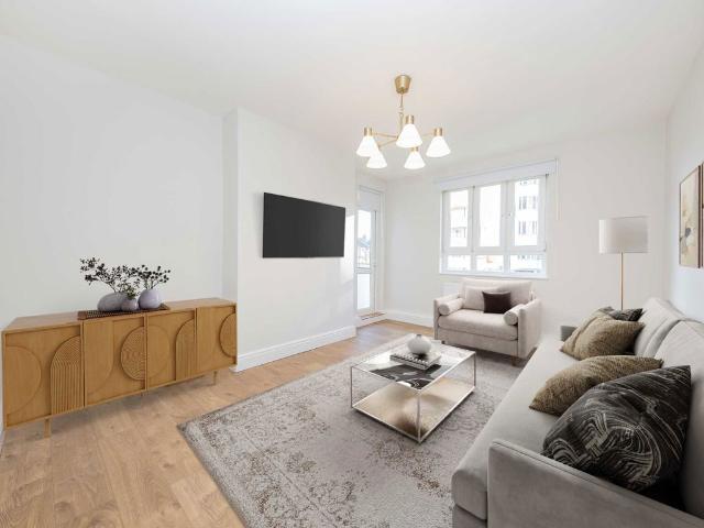 Queen Caroline Street, Hammersmith W6, 4 bed flat to rent, £4,950 pcm | PrimeLocation