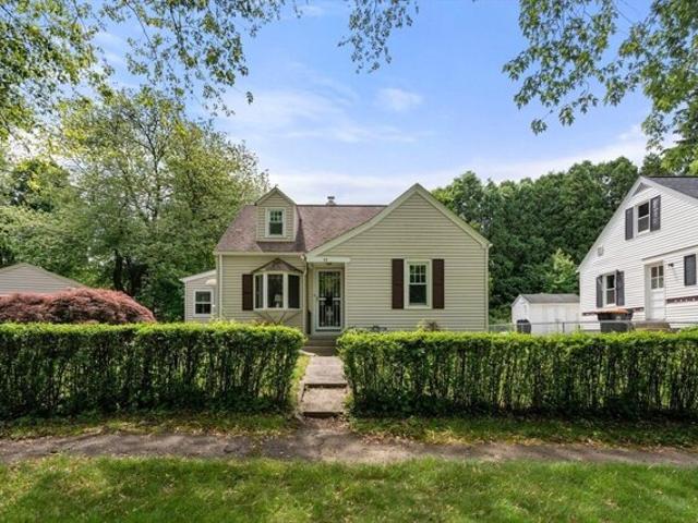 Queen Cir, South Hadley, Home For Sale