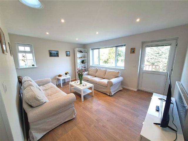 Queen Eleanors Road, Guildford, Surrey, GU2 7SL