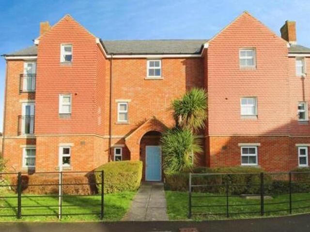 Queen Elizabeth Drive, Swindon, 2 Bedroom Apartment