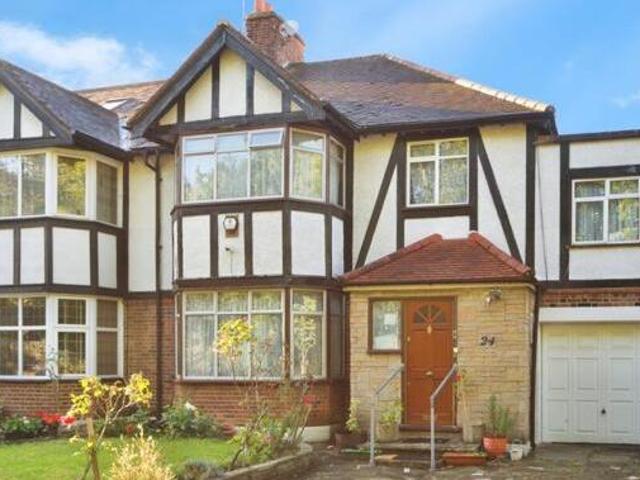 Queen Elizabeths Drive, London, 4 Bedroom Semi detached