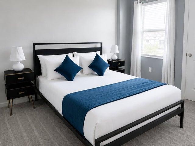 Queen Haven Suite with Private BathPool & Gym Acc