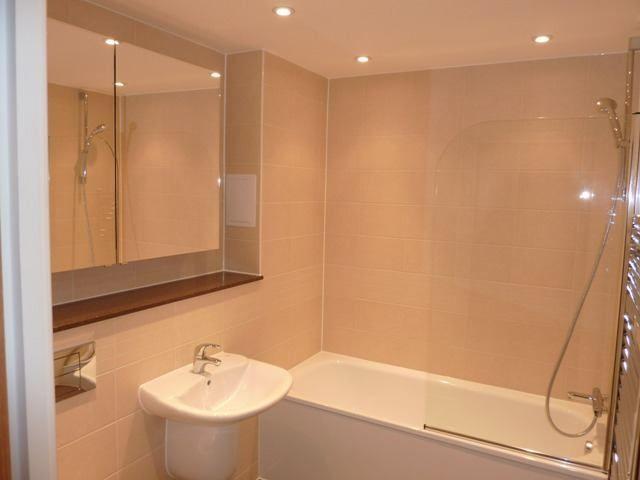 Queen Mary Avenue E18, 1 bed flat to rent, £1,450 pcm | PrimeLocation