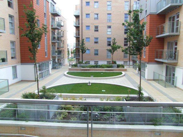 Queen Mary Avenue E18, 2 bed flat to rent, £1,900 pcm | PrimeLocation