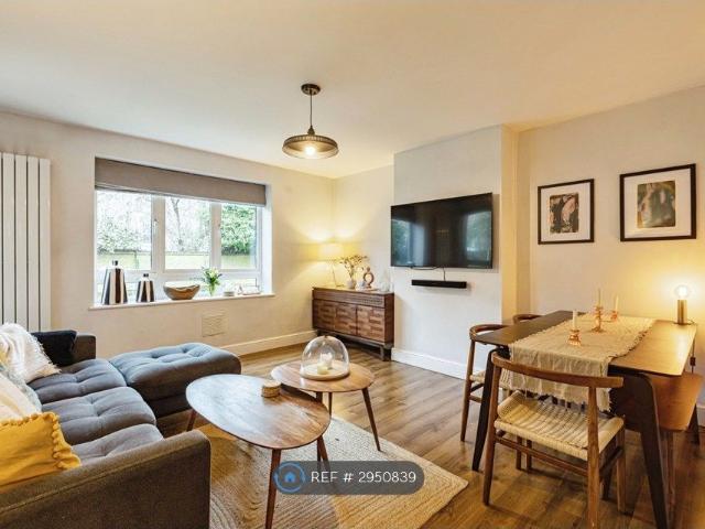 Queen Margaret's Grove, London N1, 3 bed flat to rent, £4,000 pcm | PrimeLocation