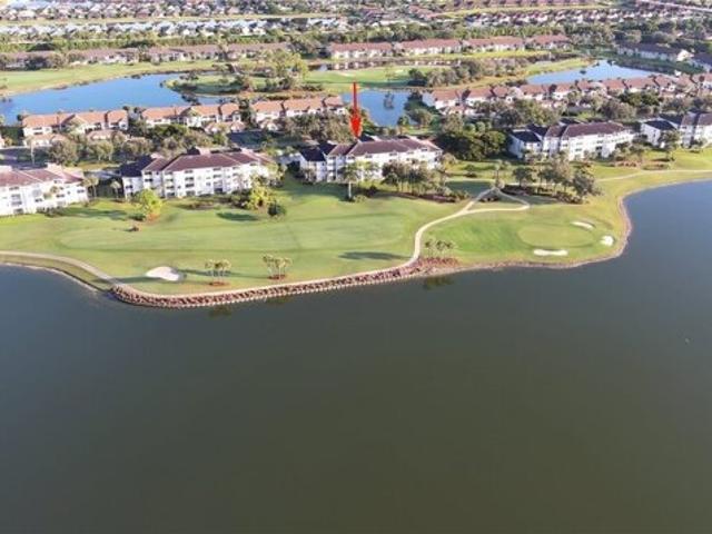 Queen Palm Ln Apt,fort Myers, Condo For Sale