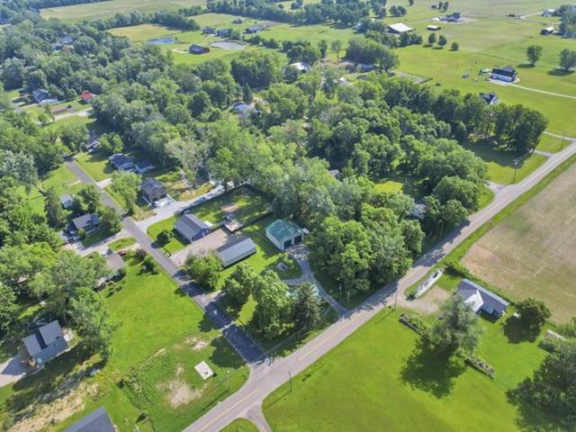 Queen Rd NE, Thornville, OH 43076