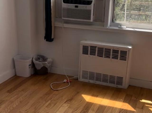 Queen sized bd in Central Harlem