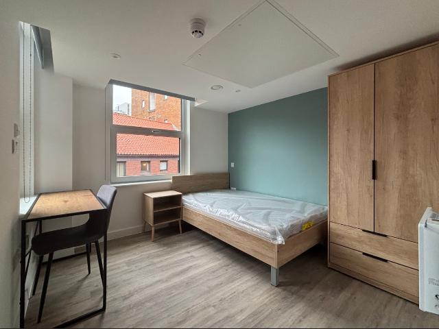 Queen Square, Bristol BS1, Studio to rent, £1,404 pcm | PrimeLocation