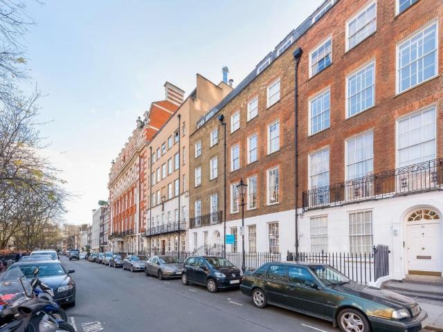 Queen Square, London WC1N, 2 bed flat to rent, £3,500 pcm | PrimeLocation